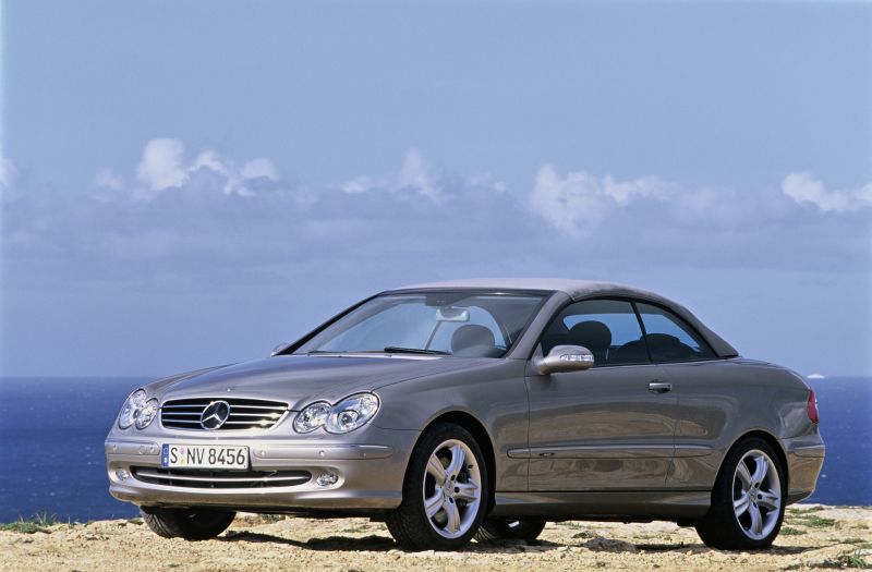 Mercedes-Benz CLK (A 209) CLK 320 (218 Hp) Automatic